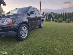 Black Volvo XC90 2008 in Vilnius, with an engine capacity of 2.40 L and mileage of 380 thousand km for 5950 €, photo 7 on AUTOMOTO.COM.LV