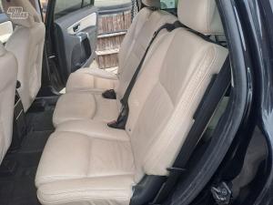 Black Volvo XC90 2008 in Vilnius, with an engine capacity of 2.40 L and mileage of 380 thousand km for 5950 €, photo 16 on AUTOMOTO.COM.LV