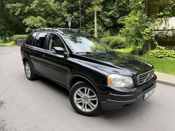 Melns Volvo XC90 2008 Viļņa, ar dzinēja tilpumu 2.40 L un nobraukumu 300 tūkst. km par 4450 €, foto 1 vietnē AUTOMOTO.COM.LV