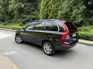 Black Volvo XC90 2008 in Vilnius, with an engine capacity of 2.40 L and mileage of 300 thousand km for 4450 €, photo 7 on AUTOMOTO.COM.LV