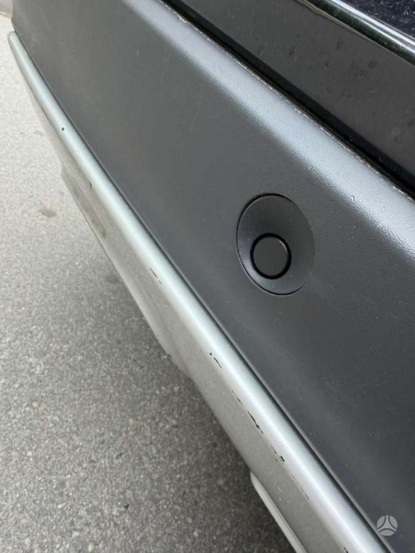 Melns Volvo XC90 2008 Viļņa, ar dzinēja tilpumu 2.40 L un nobraukumu 300 tūkst. km par 4450 €, foto 8 vietnē AUTOMOTO.COM.LV