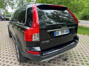 Black Volvo XC90 2008 in Vilnius, with an engine capacity of 2.40 L and mileage of 232 thousand km for 6750 €, photo 7 on AUTOMOTO.COM.LV