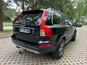 Black Volvo XC90 2008 in Vilnius, with an engine capacity of 2.40 L and mileage of 232 thousand km for 6750 €, photo 11 on AUTOMOTO.COM.LV