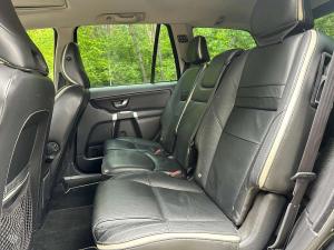 Black Volvo XC90 2008 in Vilnius, with an engine capacity of 2.40 L and mileage of 232 thousand km for 6750 €, photo 24 on AUTOMOTO.COM.LV
