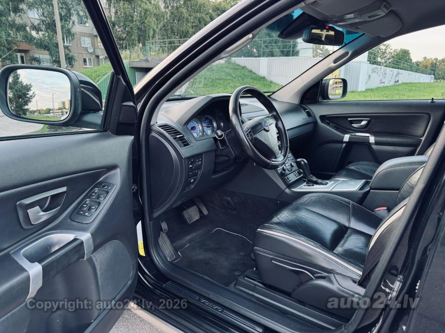 Черный Вольво ХС90 2008 в Таллин, объемом двигателя 2.40 л и пробегом 370 тыс. км за 5650 €, фото 8 на AUTOMOTO.COM.LV