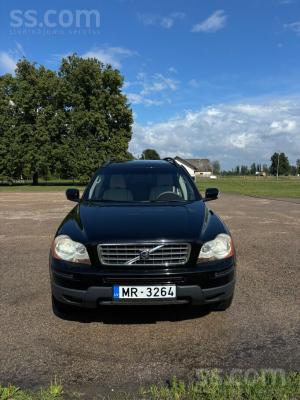 Melns Volvo XC90 2008 Rīga, ar dzinēja tilpumu 2.40 L un nobraukumu 305 tūkst. km par 5000 €, foto  vietnē AUTOMOTO.COM.LV