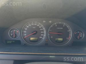 Черный Вольво ХС90 2008 в Рига, объемом двигателя 2.40 л и пробегом 305 тыс. км за 5000 €, фото 9 на AUTOMOTO.COM.LV