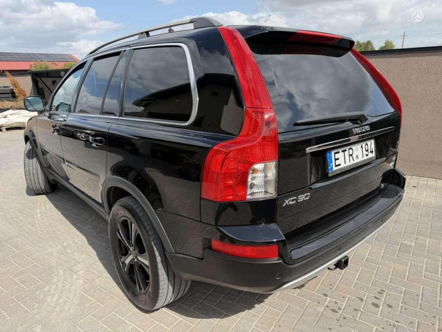Black Volvo XC90 2008 in Telschi, with an engine capacity of 3.19 L and mileage of 250 thousand km for 3850 €, photo 5 on AUTOMOTO.COM.LV