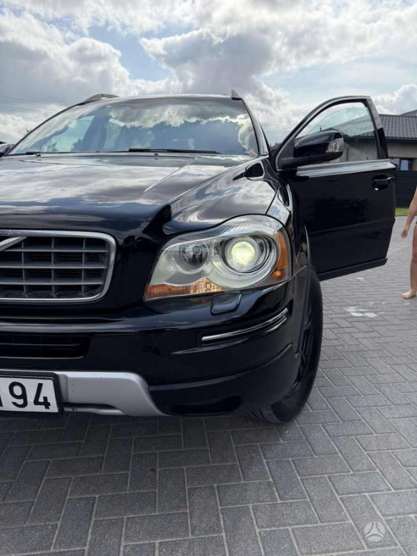 Melns Volvo XC90 2008 Telšiai, ar dzinēja tilpumu 3.19 L un nobraukumu 250 tūkst. km par 3850 €, foto 8 vietnē AUTOMOTO.COM.LV