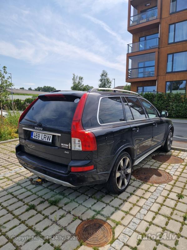Black Volvo XC90 2008 in Tallinn, with an engine capacity of 2.40 L and mileage of 441 thousand km for 5999 €, photo 6 on AUTOMOTO.COM.LV