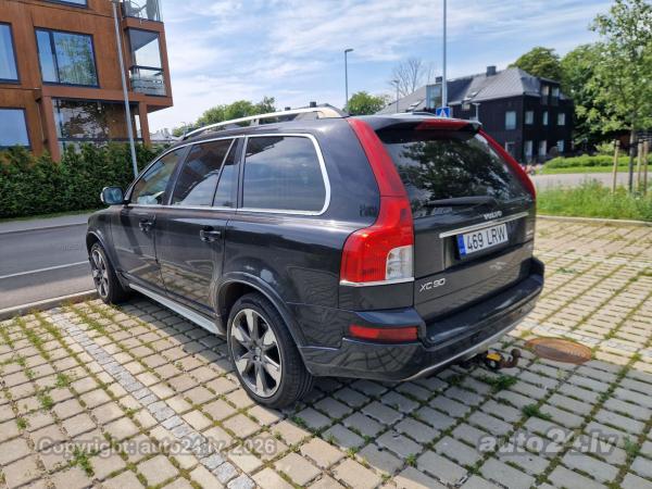 Black Volvo XC90 2008 in Tallinn, with an engine capacity of 2.40 L and mileage of 441 thousand km for 5999 €, photo 7 on AUTOMOTO.COM.LV