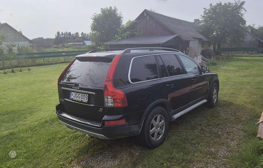 Black Volvo XC90 2008 in Skuodas, with an engine capacity of 3.19 L and mileage of 200 thousand km for 6200 €, photo 6 on AUTOMOTO.COM.LV