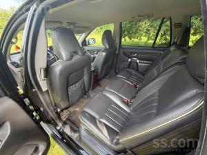 Black Volvo XC90 2008 in Liepaja, with an engine capacity of 2.40 L and mileage of 252 thousand km for 7500 €, photo 5 on AUTOMOTO.COM.LV