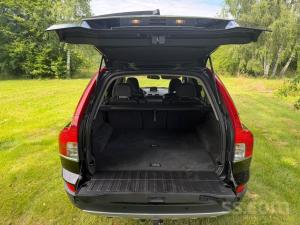Black Volvo XC90 2008 in Liepaja, with an engine capacity of 2.40 L and mileage of 252 thousand km for 7500 €, photo 8 on AUTOMOTO.COM.LV