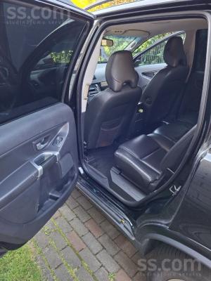 Melns Volvo XC90 2008 Ventspils, ar dzinēja tilpumu 2.40 L un nobraukumu 416 tūkst. km par 4500 €, foto 8 vietnē AUTOMOTO.COM.LV