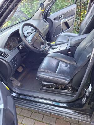 Melns Volvo XC90 2008 Ventspils, ar dzinēja tilpumu 2.40 L un nobraukumu 416 tūkst. km par 4500 €, foto 9 vietnē AUTOMOTO.COM.LV