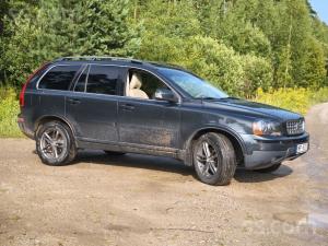 Black Volvo XC90 2008 in Jelgava, with an engine capacity of 2.40 L and mileage of 395 thousand km for 5840 €, photo 6 on AUTOMOTO.COM.LV