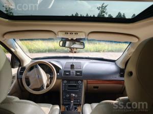 Black Volvo XC90 2008 in Jelgava, with an engine capacity of 2.40 L and mileage of 395 thousand km for 5840 €, photo 10 on AUTOMOTO.COM.LV