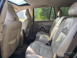 Black Volvo XC90 2008 in Jelgava, with an engine capacity of 2.40 L and mileage of 395 thousand km for 5840 €, photo 11 on AUTOMOTO.COM.LV