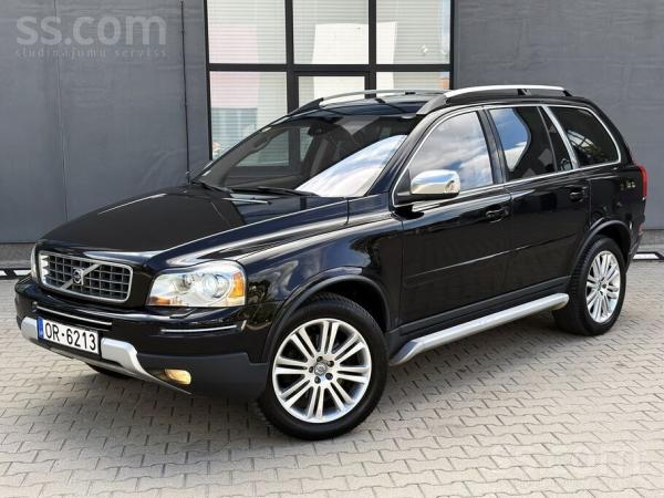 Black Volvo XC90 2008 in Riga, with an engine capacity of 2.40 L and mileage of 296 thousand km for 8500 €, photo 4 on AUTOMOTO.COM.LV