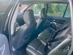 Black Volvo XC90 2008 in Bauska, with an engine capacity of 2.40 L and mileage of 290 thousand km for 6000 €, photo 7 on AUTOMOTO.COM.LV