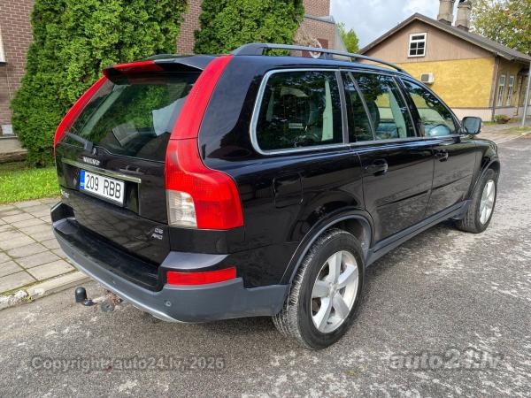 Melns Volvo XC90 2008 Paide, ar dzinēja tilpumu 2.40 L un nobraukumu 417 tūkst. km par 5350 €, foto 3 vietnē AUTOMOTO.COM.LV