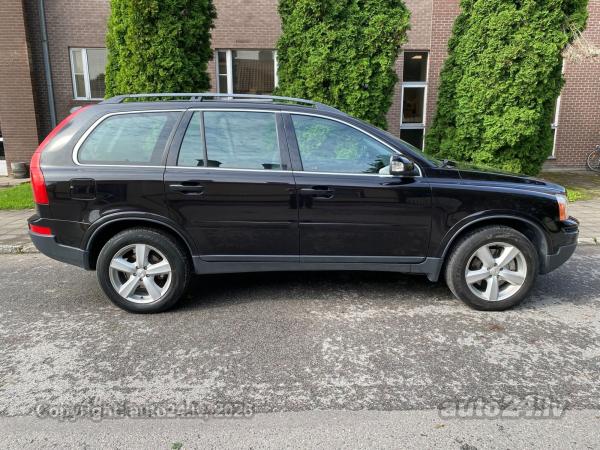 Melns Volvo XC90 2008 Paide, ar dzinēja tilpumu 2.40 L un nobraukumu 417 tūkst. km par 5350 €, foto 7 vietnē AUTOMOTO.COM.LV