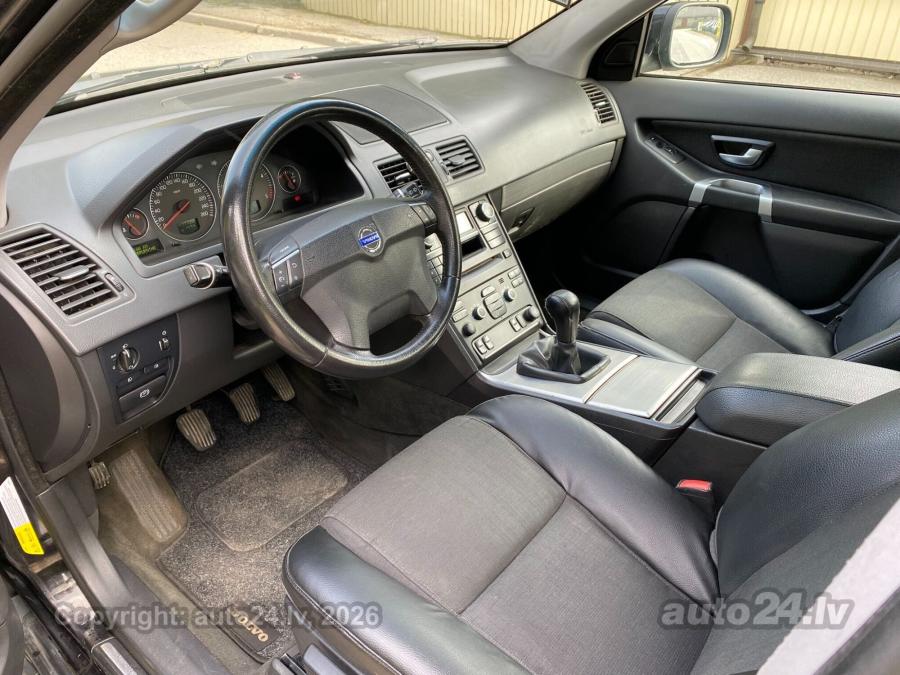 Melns Volvo XC90 2008 Paide, ar dzinēja tilpumu 2.40 L un nobraukumu 417 tūkst. km par 5350 €, foto 9 vietnē AUTOMOTO.COM.LV