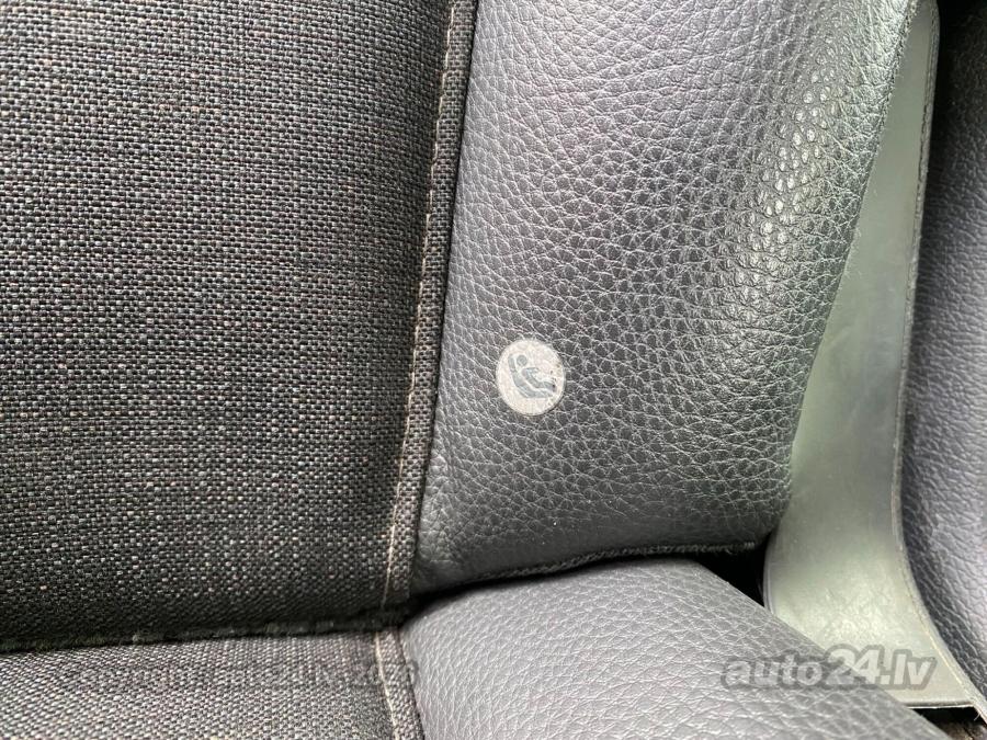 Melns Volvo XC90 2008 Paide, ar dzinēja tilpumu 2.40 L un nobraukumu 417 tūkst. km par 5350 €, foto 13 vietnē AUTOMOTO.COM.LV