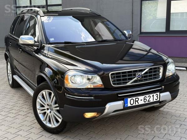 Black Volvo XC90 2008 in Riga, with an engine capacity of 2.40 L and mileage of 296 thousand km for 8500 €, photo 1 on AUTOMOTO.COM.LV