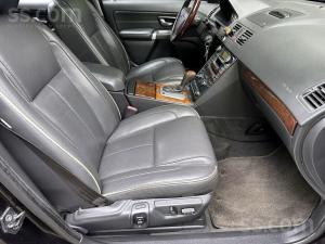 Melns Volvo XC90 2008 Rīga, ar dzinēja tilpumu 2.40 L un nobraukumu 296 tūkst. km par 8500 €, foto 18 vietnē AUTOMOTO.COM.LV