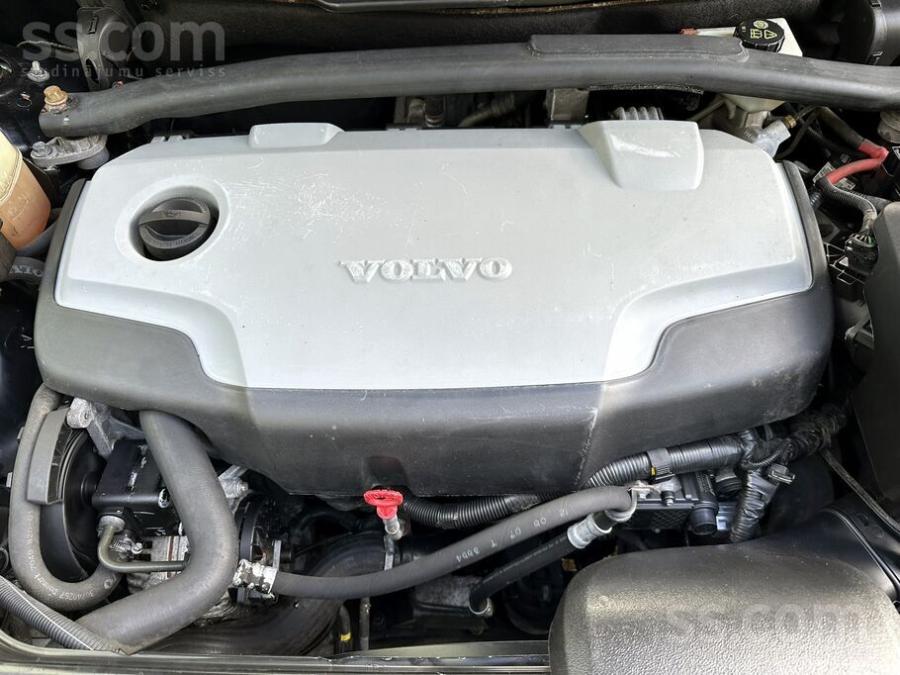 Melns Volvo XC90 2008 Rīga, ar dzinēja tilpumu 2.40 L un nobraukumu 296 tūkst. km par 8500 €, foto 28 vietnē AUTOMOTO.COM.LV