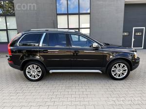 Melns Volvo XC90 2008 Rīga, ar dzinēja tilpumu 2.40 L un nobraukumu 296 tūkst. km par 8500 €, foto 33 vietnē AUTOMOTO.COM.LV