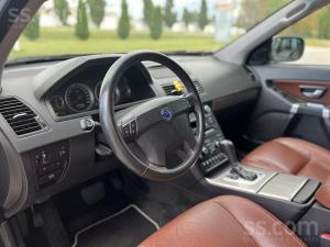 Melns Volvo XC90 2008 Jēkabpils, ar dzinēja tilpumu 2.40 L un nobraukumu 321 tūkst. km par 6950 €, foto 8 vietnē AUTOMOTO.COM.LV