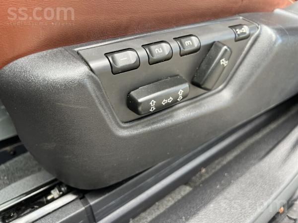 Melns Volvo XC90 2008 Jēkabpils, ar dzinēja tilpumu 2.40 L un nobraukumu 321 tūkst. km par 6950 €, foto 9 vietnē AUTOMOTO.COM.LV