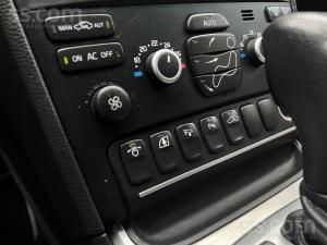 Melns Volvo XC90 2008 Jēkabpils, ar dzinēja tilpumu 2.40 L un nobraukumu 321 tūkst. km par 6950 €, foto 15 vietnē AUTOMOTO.COM.LV