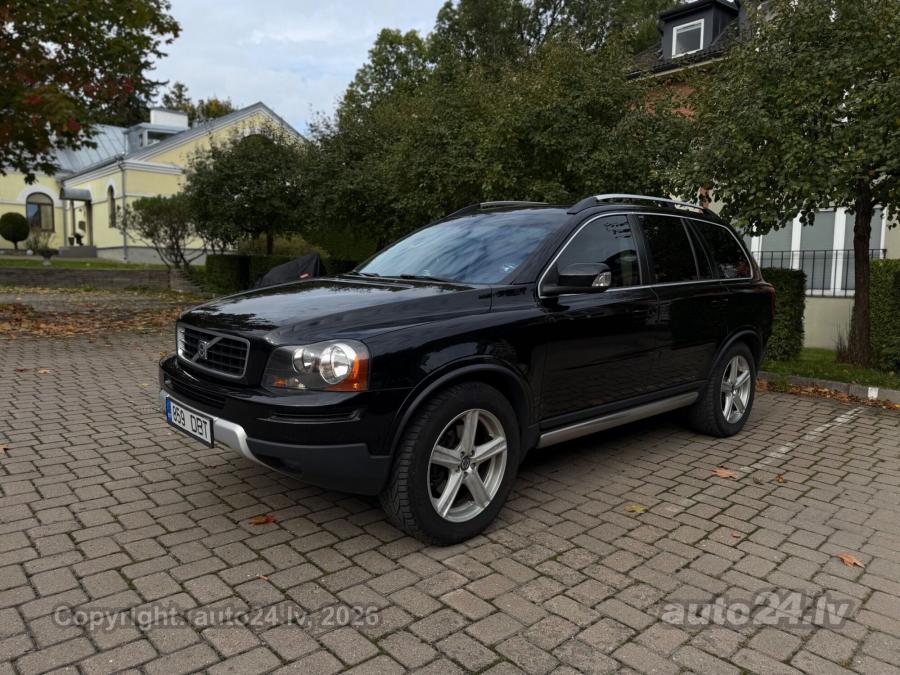 Melns Volvo XC90 2008 Tartu, ar dzinēja tilpumu 2.40 L un nobraukumu 382 tūkst. km par 6800 €, foto 4 vietnē AUTOMOTO.COM.LV