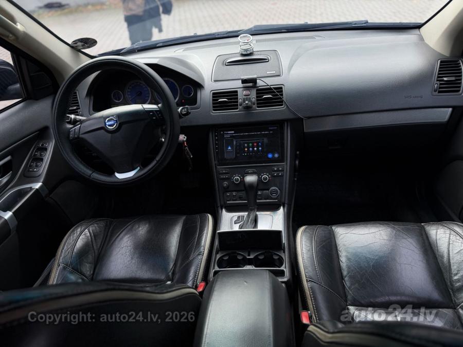Melns Volvo XC90 2008 Tartu, ar dzinēja tilpumu 2.40 L un nobraukumu 382 tūkst. km par 6800 €, foto 18 vietnē AUTOMOTO.COM.LV