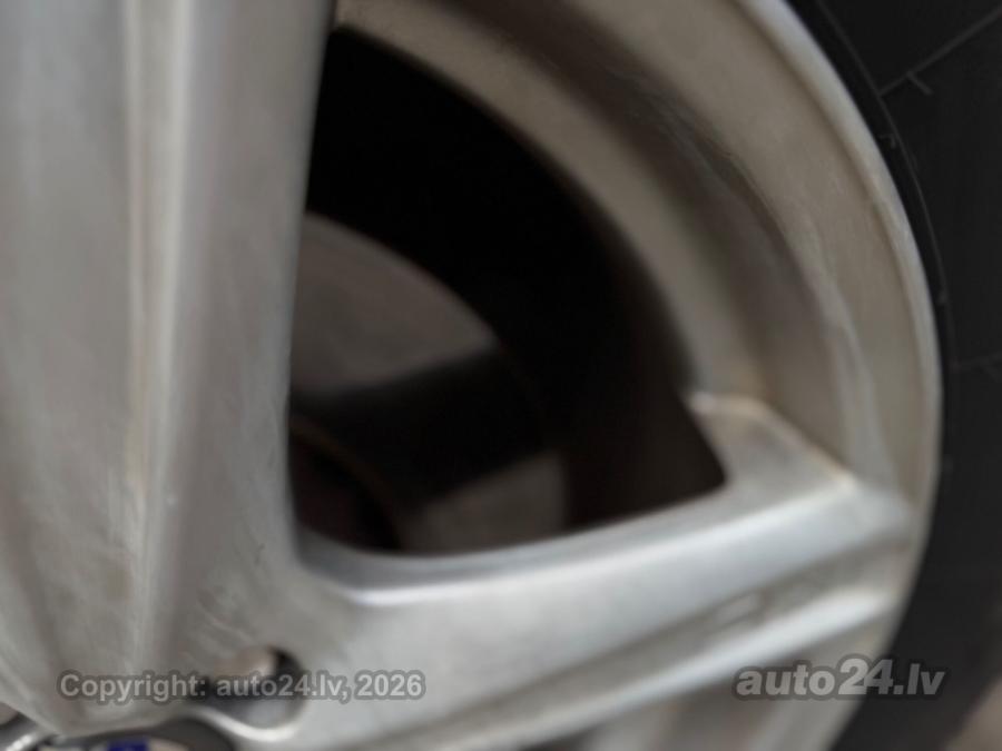 Melns Volvo XC90 2008 Tartu, ar dzinēja tilpumu 2.40 L un nobraukumu 382 tūkst. km par 6800 €, foto 29 vietnē AUTOMOTO.COM.LV