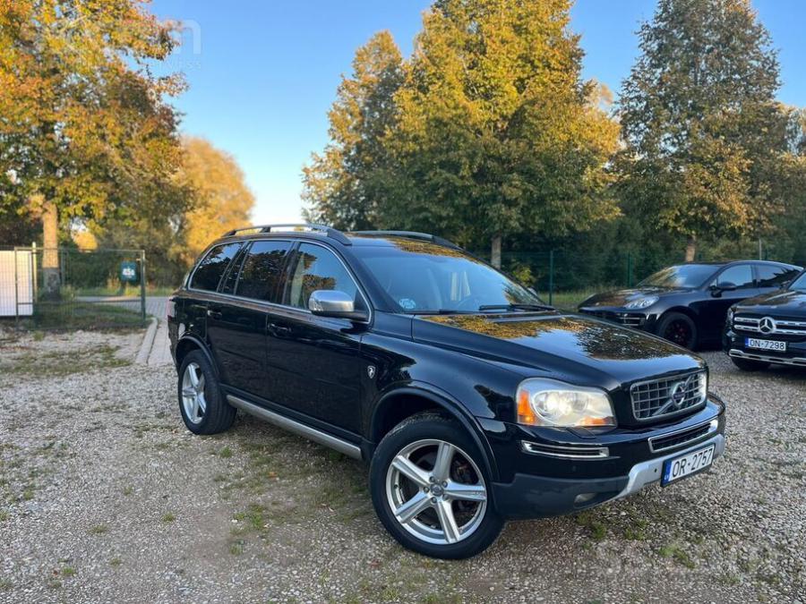 Melns Volvo XC90 2008 Kuldīga, ar dzinēja tilpumu 2.40 L un nobraukumu 333 tūkst. km par 7690 €, foto 1 vietnē AUTOMOTO.COM.LV