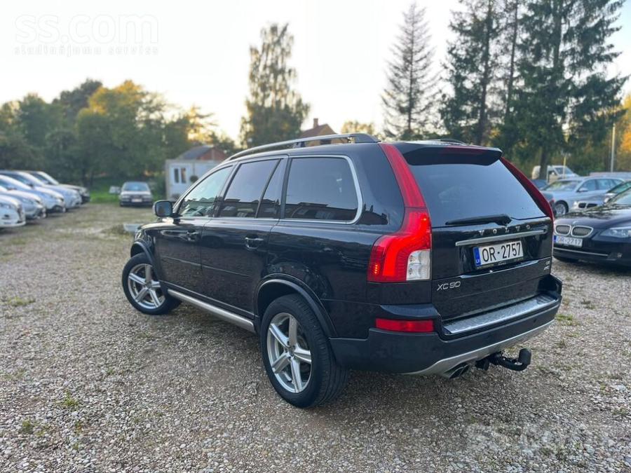 Melns Volvo XC90 2008 Kuldīga, ar dzinēja tilpumu 2.40 L un nobraukumu 333 tūkst. km par 7690 €, foto 5 vietnē AUTOMOTO.COM.LV