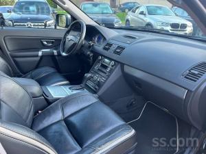 Melns Volvo XC90 2008 Kuldīga, ar dzinēja tilpumu 2.40 L un nobraukumu 333 tūkst. km par 7690 €, foto 16 vietnē AUTOMOTO.COM.LV
