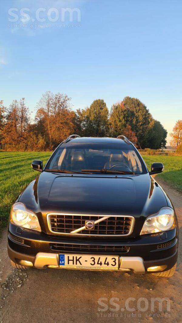 Melns Volvo XC90 2008 Ogre, ar dzinēja tilpumu 2.40 L un nobraukumu 332 tūkst. km par 6500 €, foto 3 vietnē AUTOMOTO.COM.LV