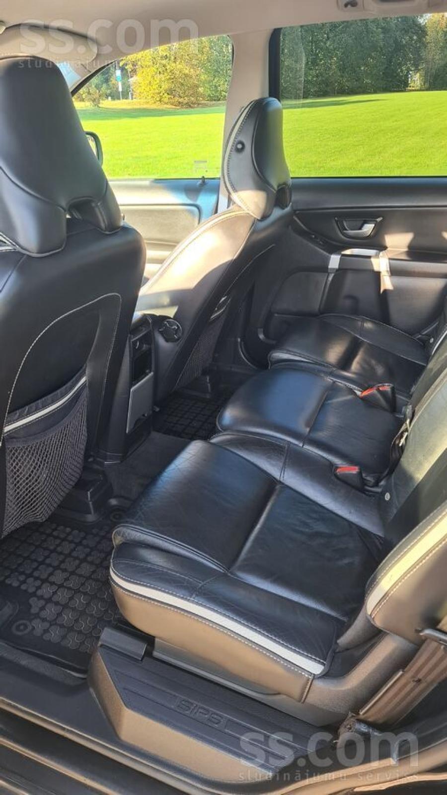 Melns Volvo XC90 2008 Ogre, ar dzinēja tilpumu 2.40 L un nobraukumu 332 tūkst. km par 6500 €, foto 7 vietnē AUTOMOTO.COM.LV