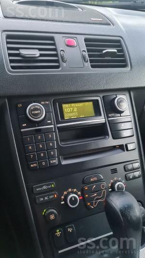 Melns Volvo XC90 2008 Ogre, ar dzinēja tilpumu 2.40 L un nobraukumu 332 tūkst. km par 6500 €, foto 10 vietnē AUTOMOTO.COM.LV