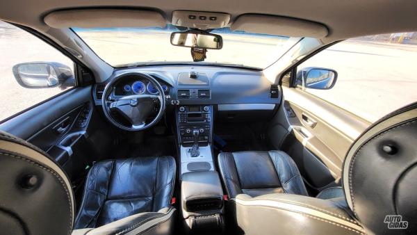 Volvo XC90 2008 Plungė vietnē Melns Volvo XC90 2008 Plungė, ar dzinēja tilpumu 2.40 L un nobraukumu 385 tūkst. km par 3100 €, foto 9 vietnē AUTOMOTO.COM.LV