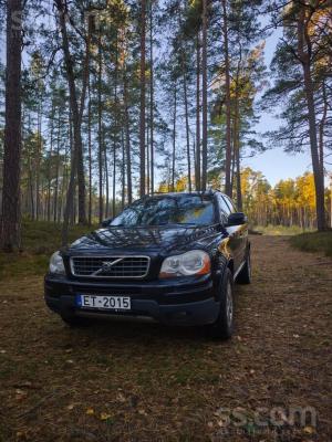 Black Volvo XC90 2008 in Riga, with an engine capacity of 2.40 L and mileage of 453 thousand km for 3000 €, photo 1 on AUTOMOTO.COM.LV
