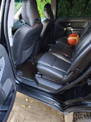 Black Volvo XC90 2008 in Riga, with an engine capacity of 2.40 L and mileage of 453 thousand km for 3000 €, photo 14 on AUTOMOTO.COM.LV