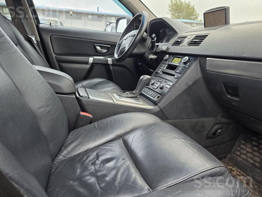 Melns Volvo XC90 2008 Rīga, ar dzinēja tilpumu 2.40 L un nobraukumu 0 tūkst. km par 3200 €, foto 12 vietnē AUTOMOTO.COM.LV