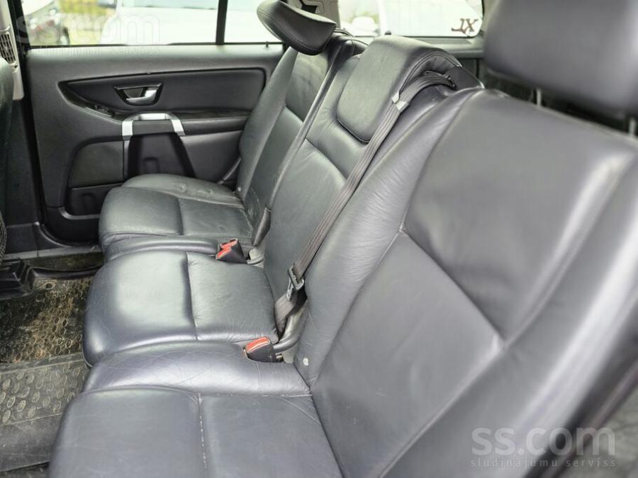Melns Volvo XC90 2008 Rīga, ar dzinēja tilpumu 2.40 L un nobraukumu 0 tūkst. km par 3200 €, foto 13 vietnē AUTOMOTO.COM.LV